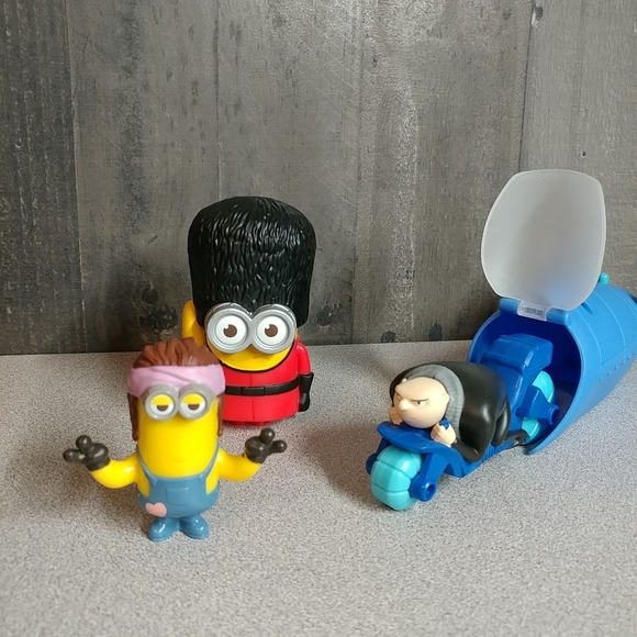 Universal | Toys | 3pc Minions Gru Hydrocycle Toy | Poshmark
